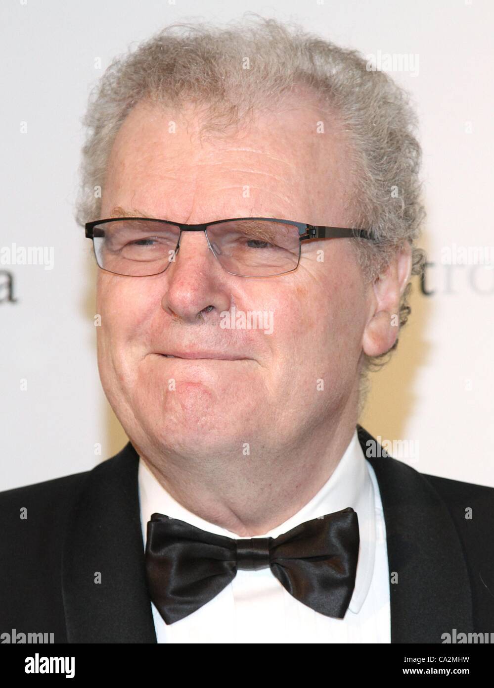 Howard Stringer at arrivals for Metropolitan Opera Gala Premiere of ...
