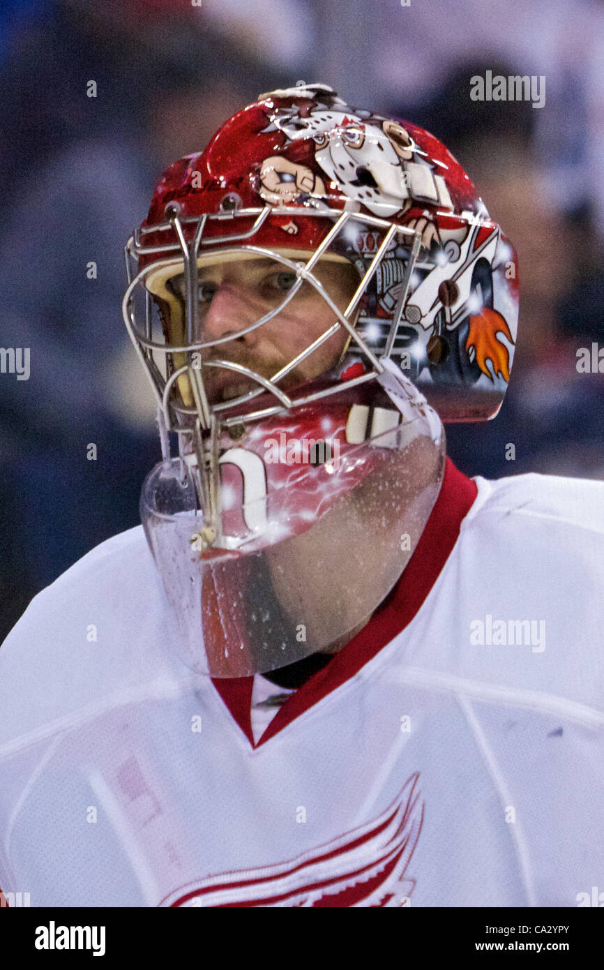 March 28, 2012 - Columbus, Ohio, U.S - Detroit Red Wings goalie Ty ...