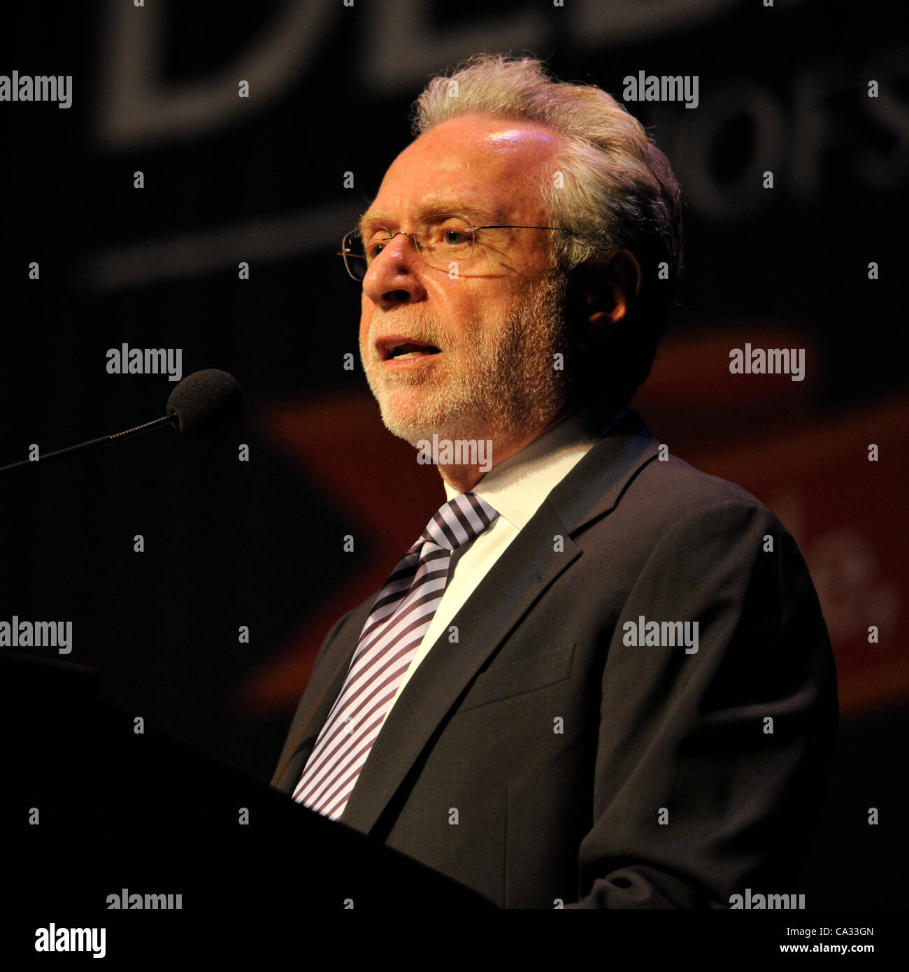 The situation room with wolf blitzer hi-res stock photography and ...