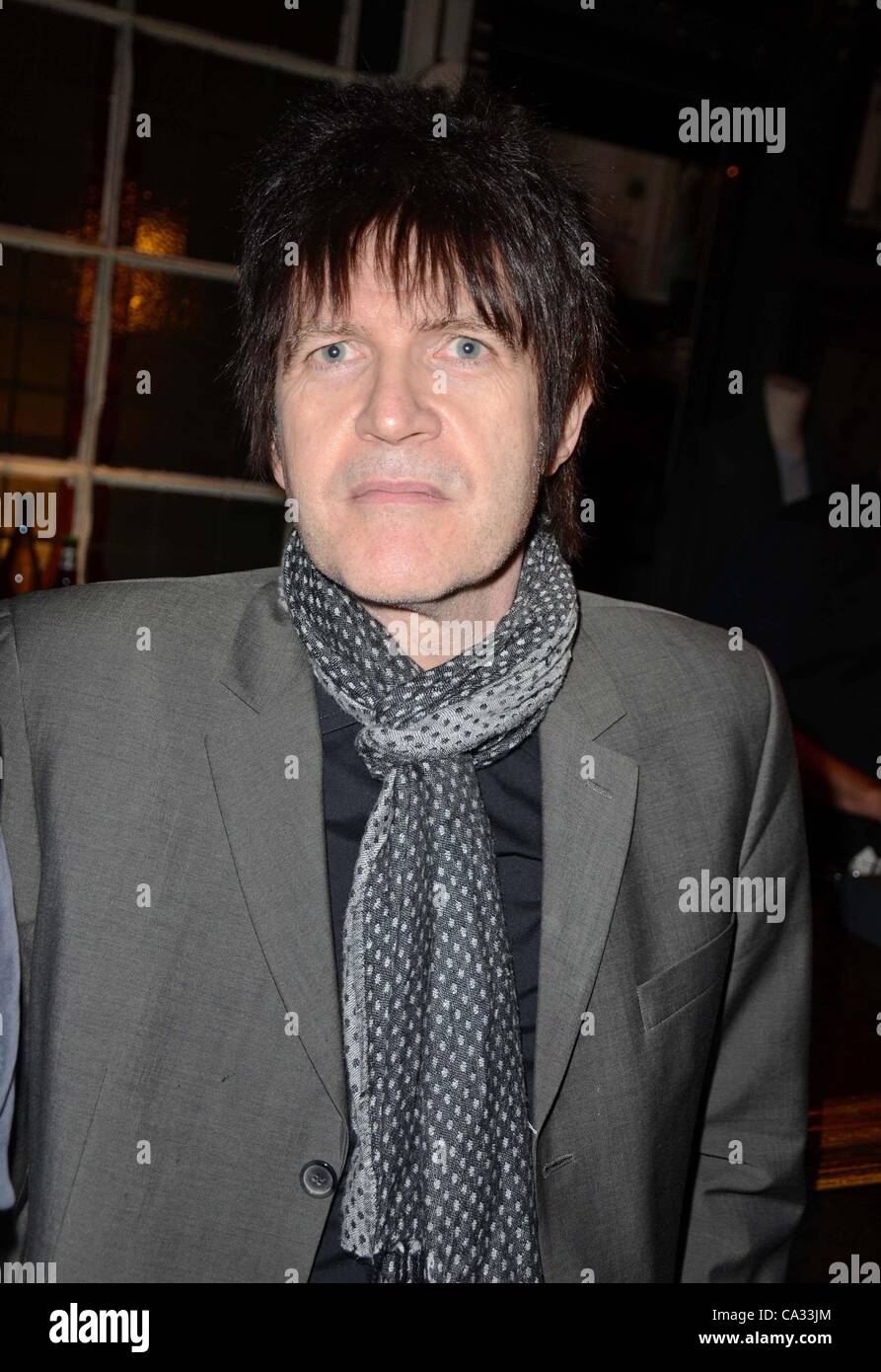 Clem burke commando hi-res stock photography and images - Alamy