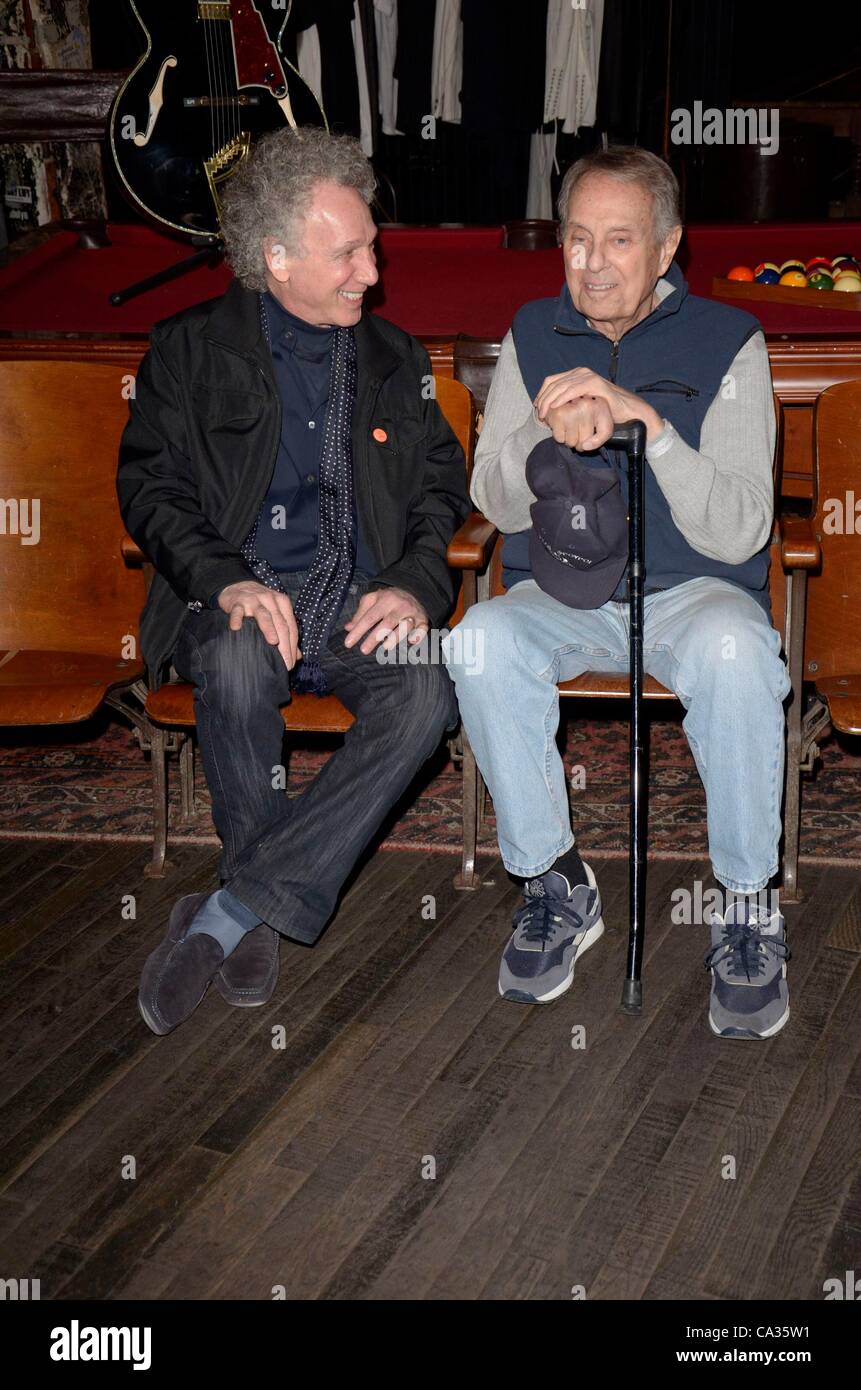 Elizabeth Reaser Commando