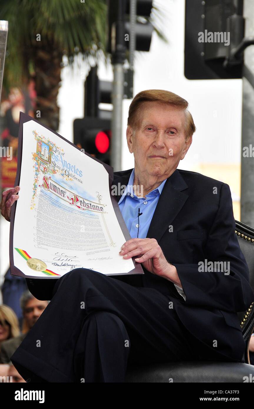 Sumner Redstone at the induction ceremony for Star on the Hollywood ...