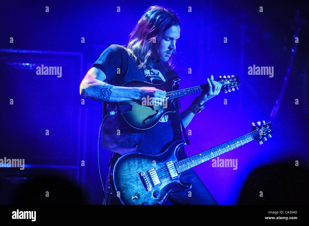 Creed band hi-res stock photography and images - Alamy