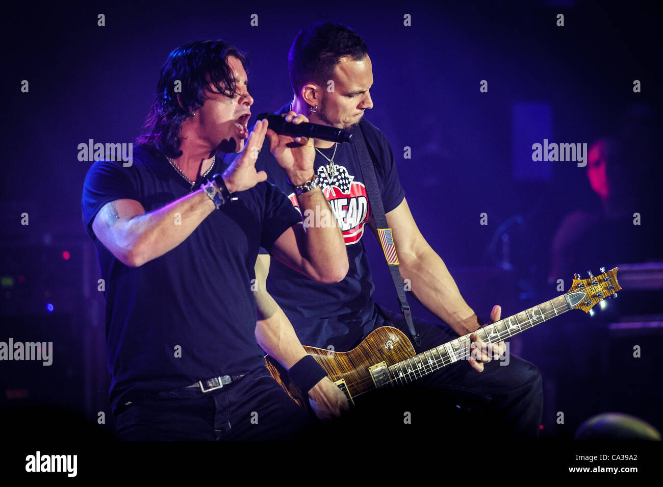 Mark tremonti creed hi-res stock photography and images - Alamy