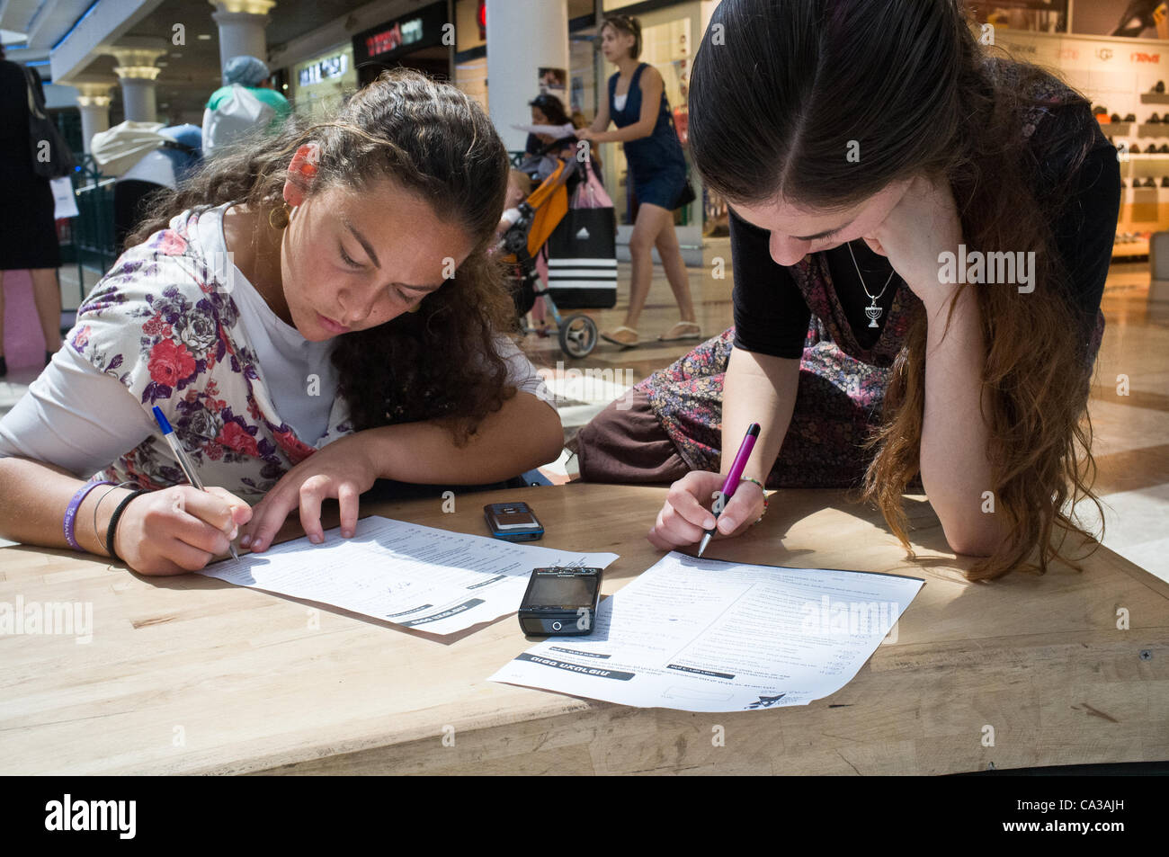 Tehila yemenite descent ayelet hashachar hi-res stock photography and ...