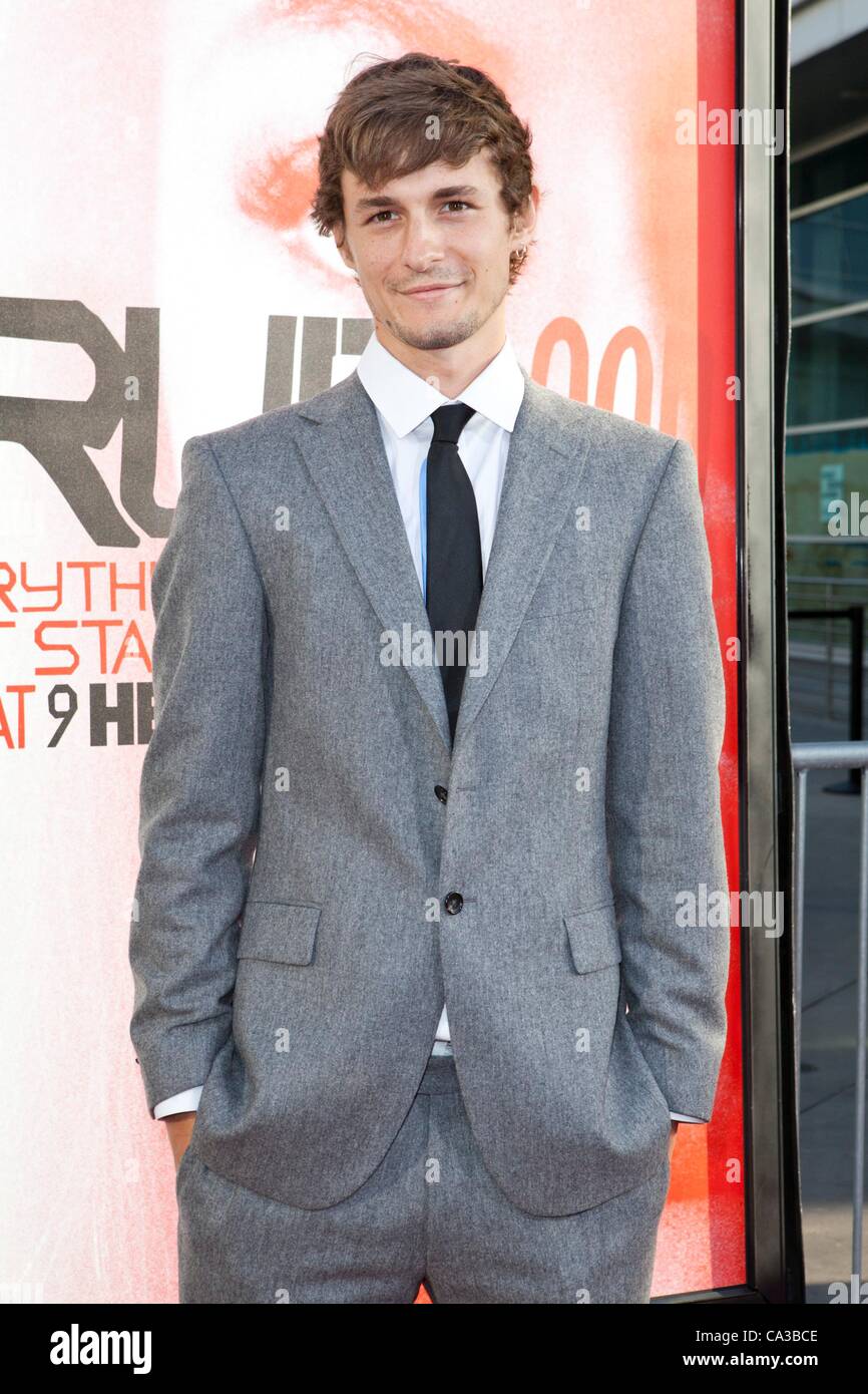 Giles Matthey at arrivals for TRUE BLOOD Season 5 Premiere, Cinerama ...