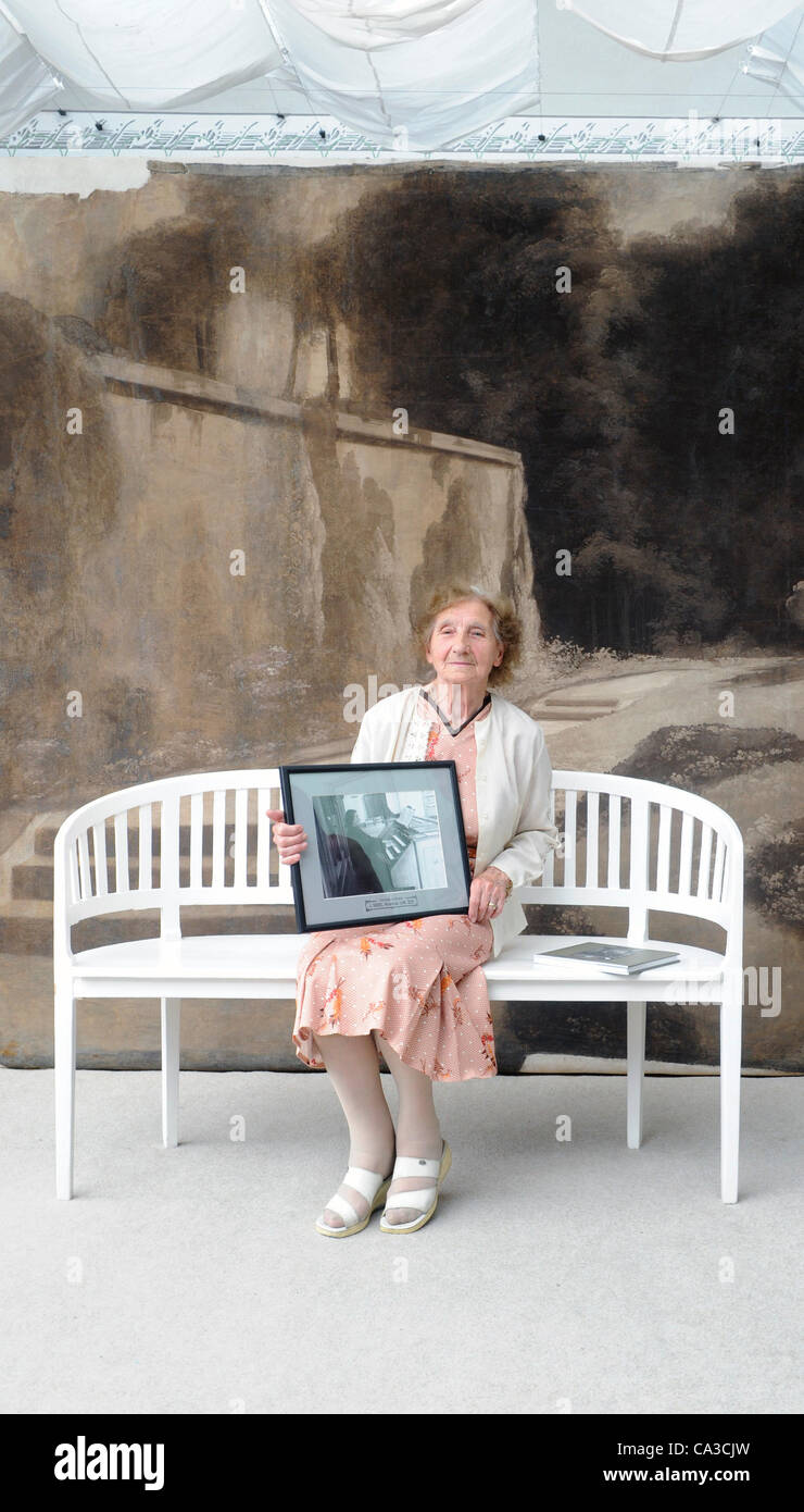 Marie Stankova received Museum Photo Studio Seidel after seventy years ...