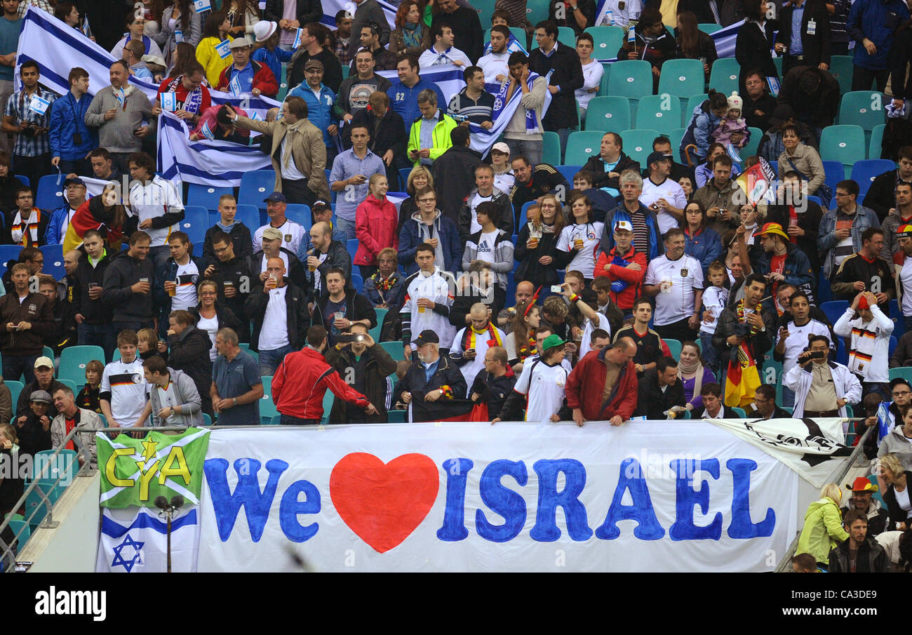 Germany israel football match hi-res stock photography and images - Alamy
