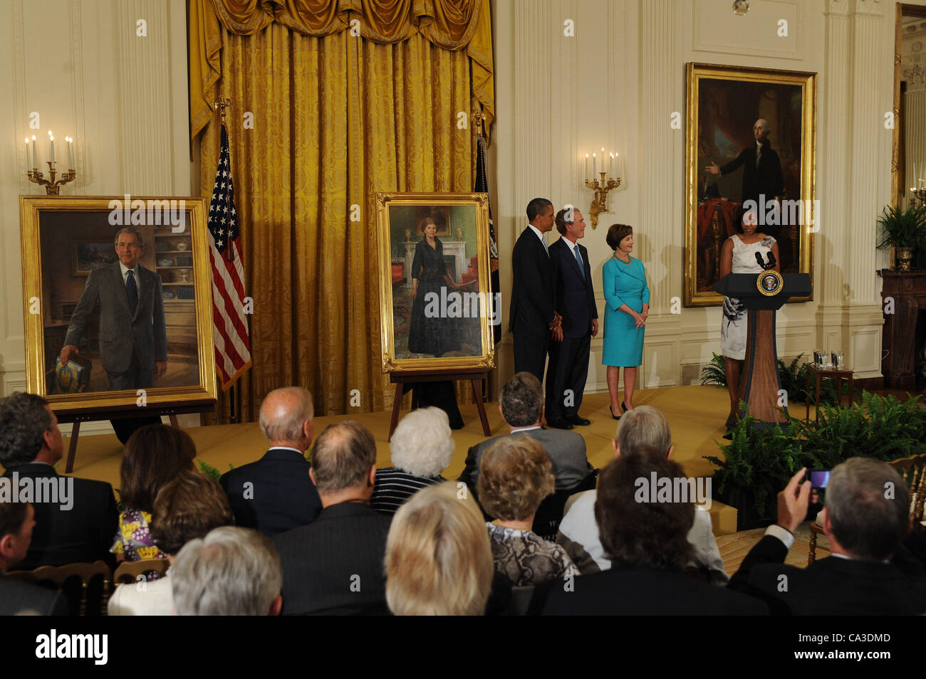 Laura bush first lady portrait hi-res stock photography and images - Alamy