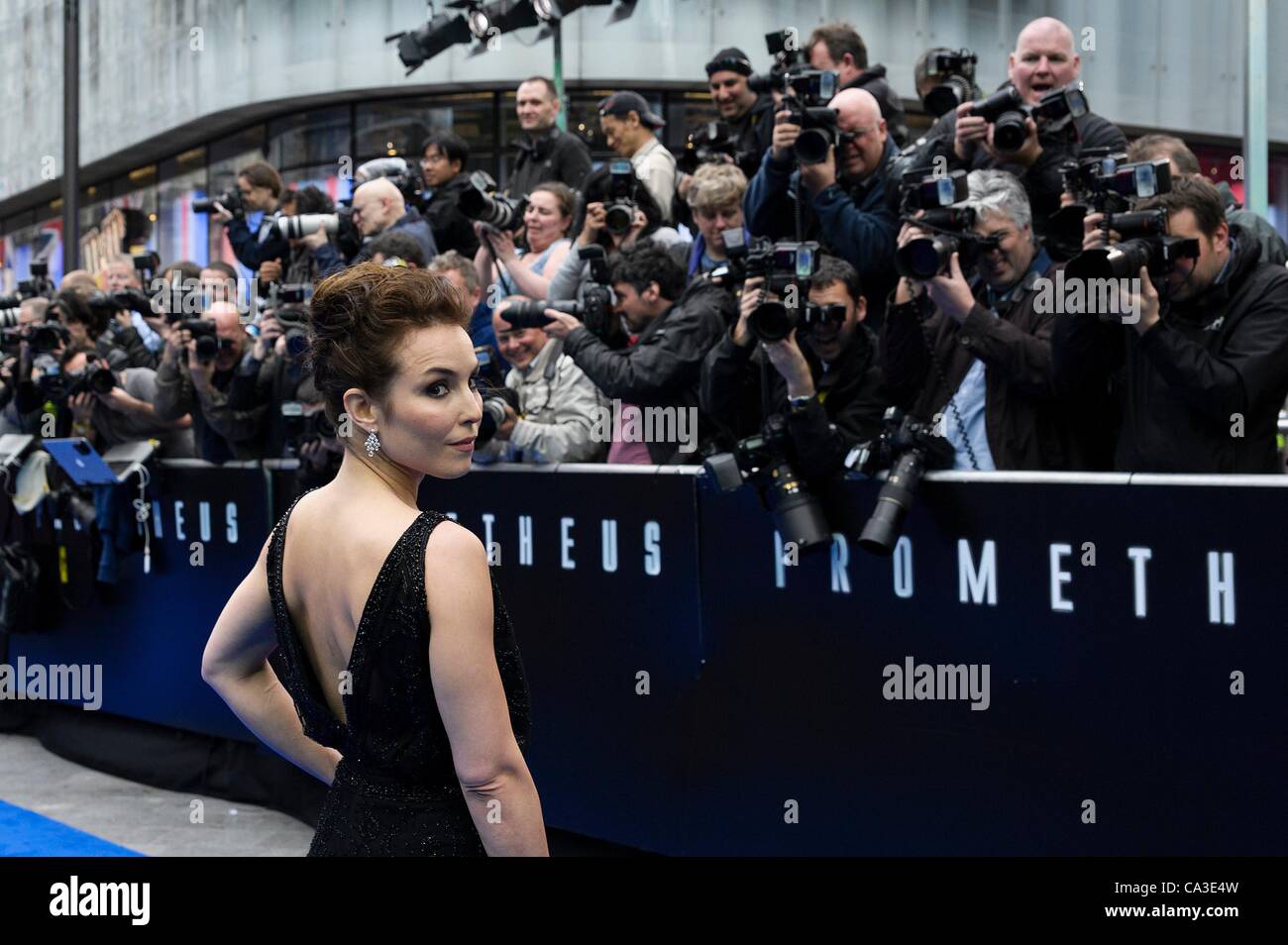 Noomi Rapace attends The world premiere of Sir Ridley Scott's new sci ...