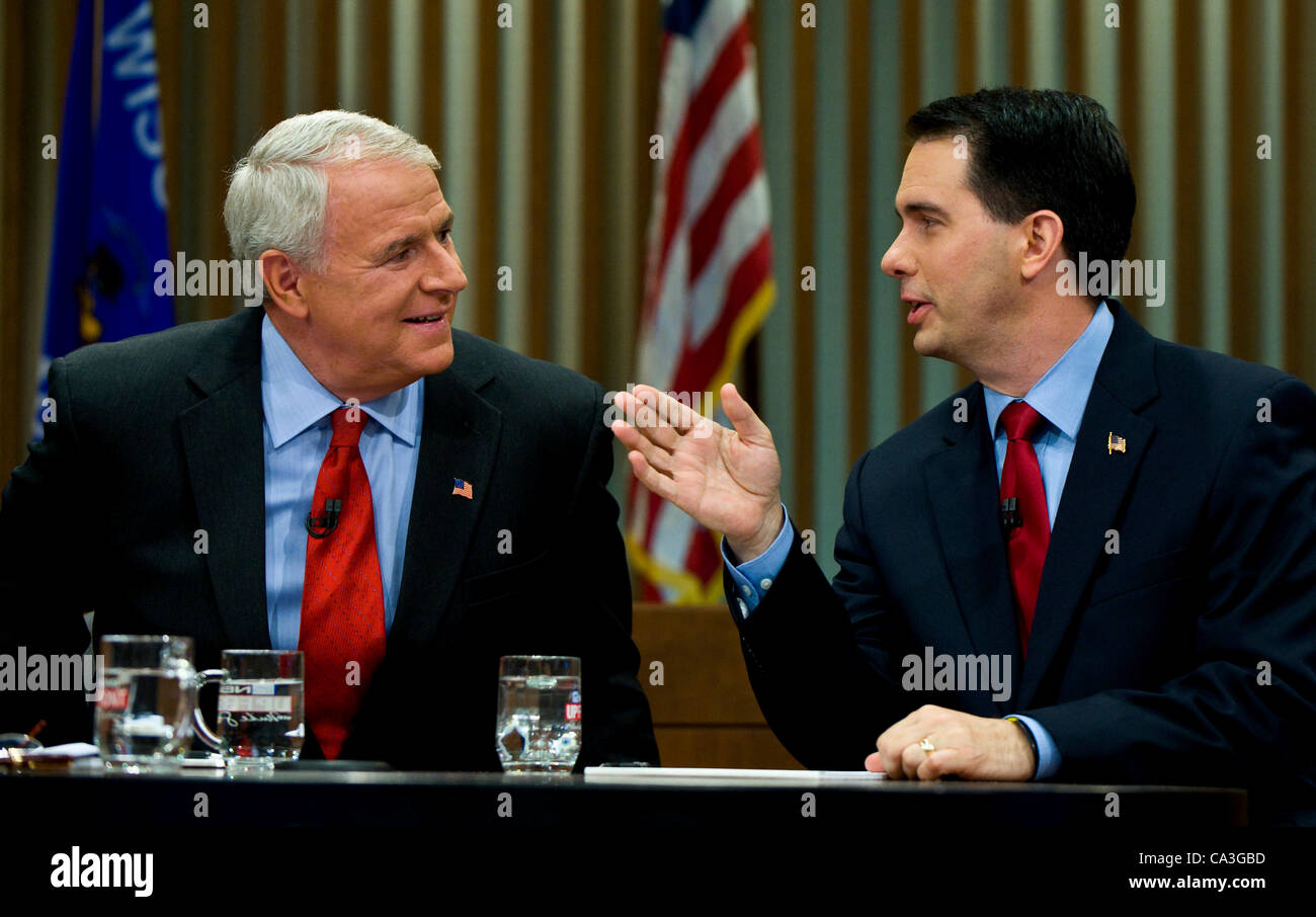 Milwaukee mayor tom barrett hi-res stock photography and images - Alamy