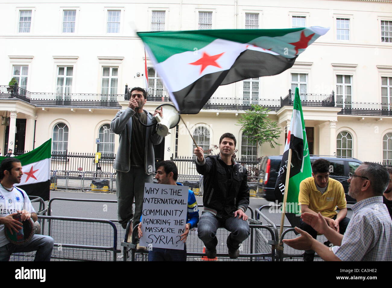 Friday 1st June 2012 Protest at Syrian Embassy in London, Syrian ...