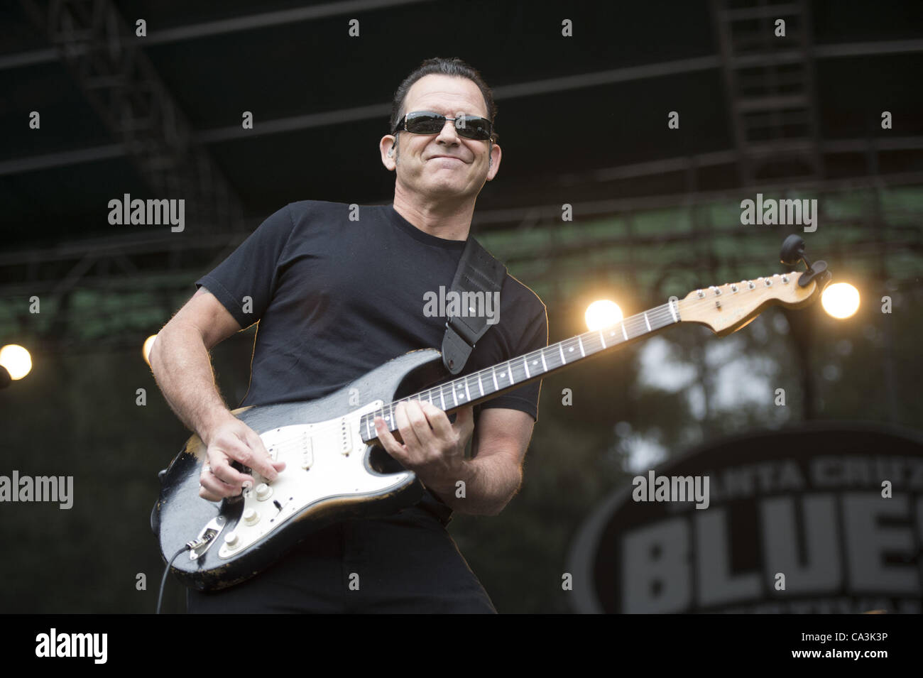 May 26, 2012 - Aptos, CA, USA - Guitarist TOMMY CASTRO performs live at ...
