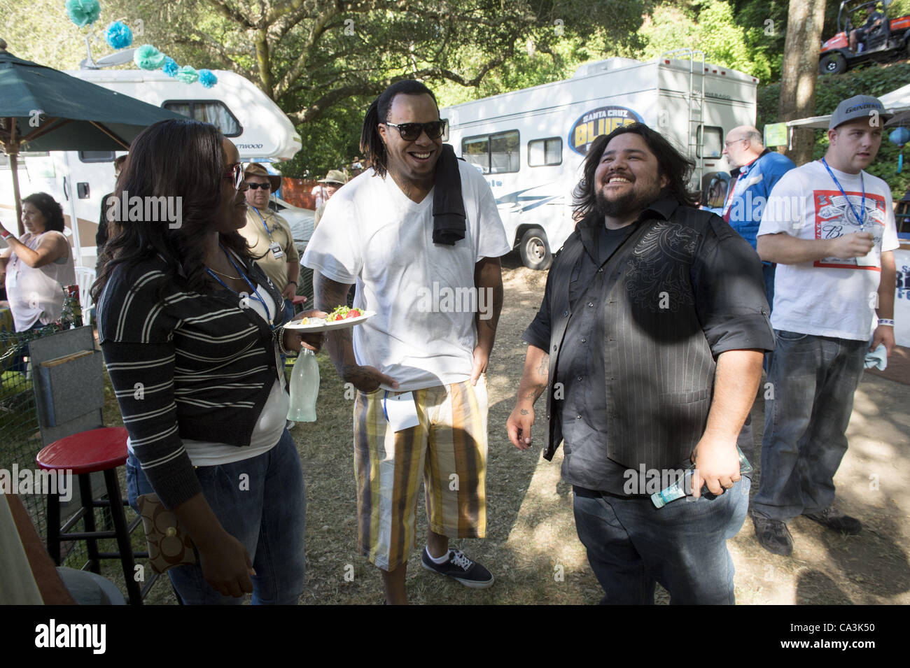 Los Lonely Boys Band High Resolution Stock Photography and Images - Alamy