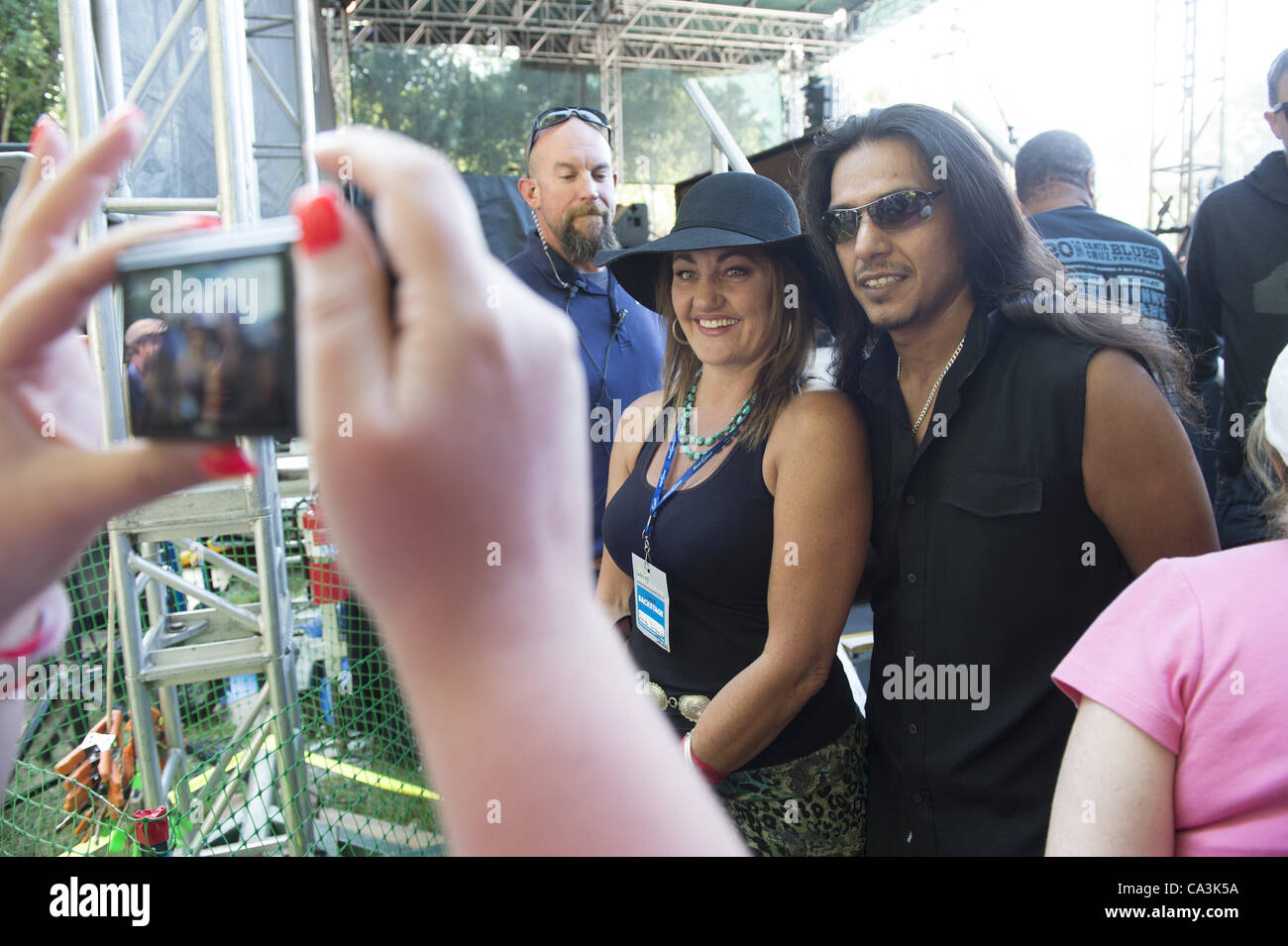 Los lonely boys band hi-res stock photography and images - Alamy