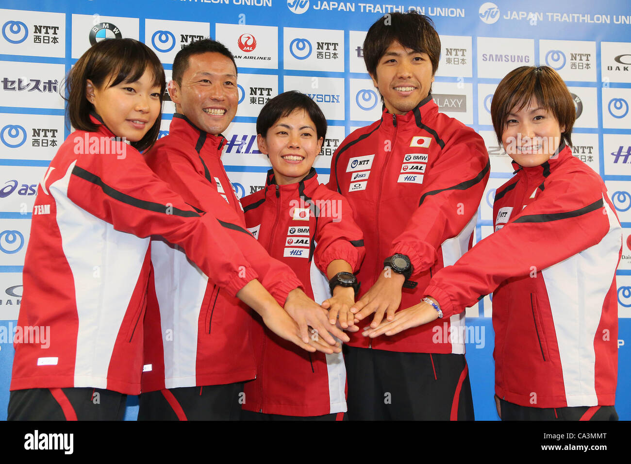 (L to R) Mariko Adachi (JPN), Hirokatsu Tayama (JPN), Ai Ueda (JPN ...