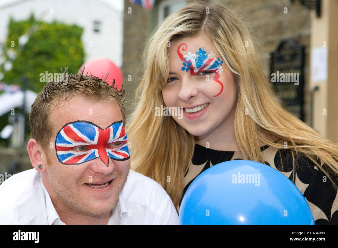 Union jack body paint hi-res stock photography and images - Alamy