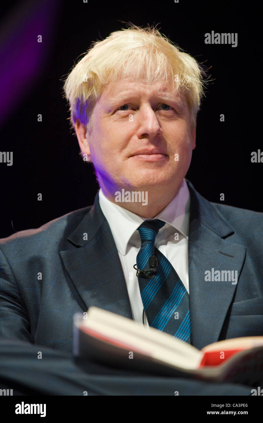 Boris Johnson reading from his book "Johnson's Life of London" at The ...