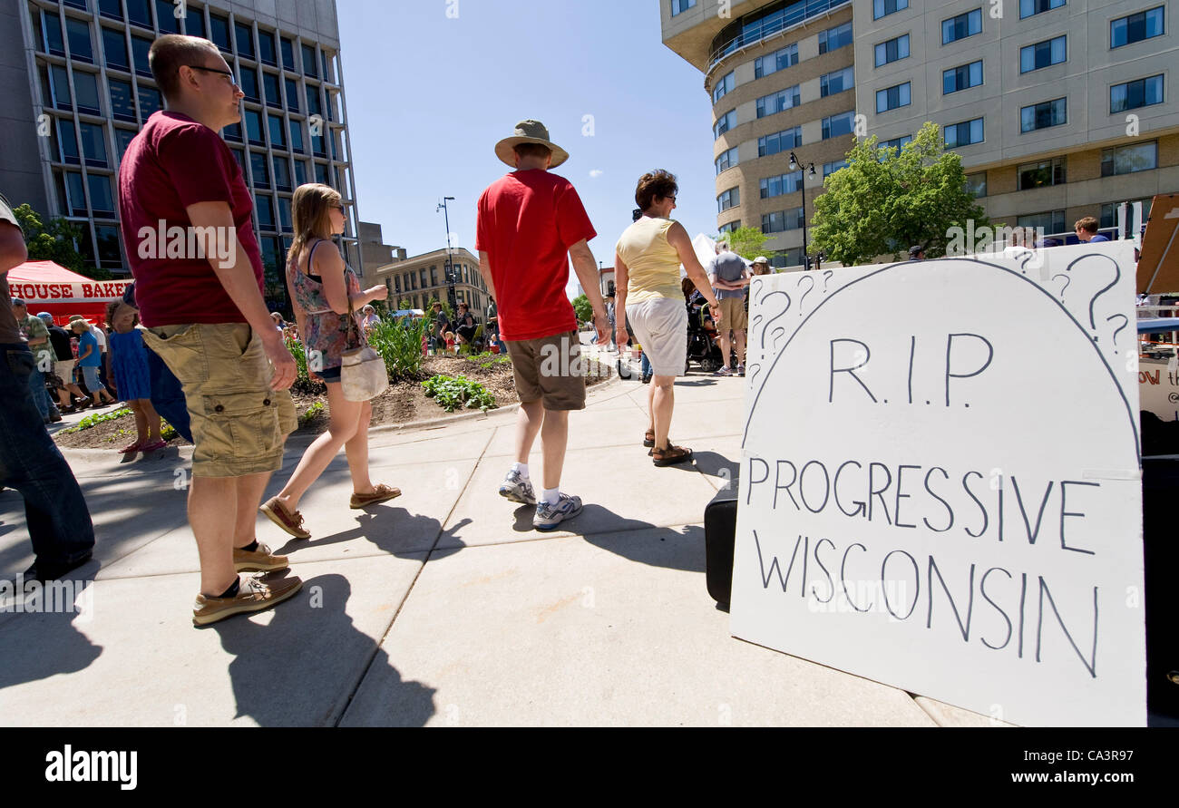 Downtown madison, wi hi-res stock photography and images - Alamy