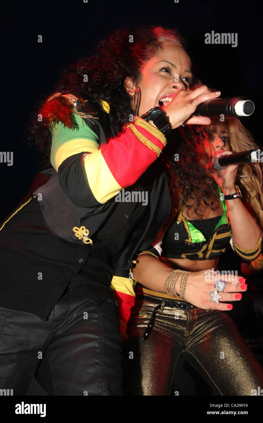 The girls from the group VIDA performing at Birmingham Pride Concert in ...