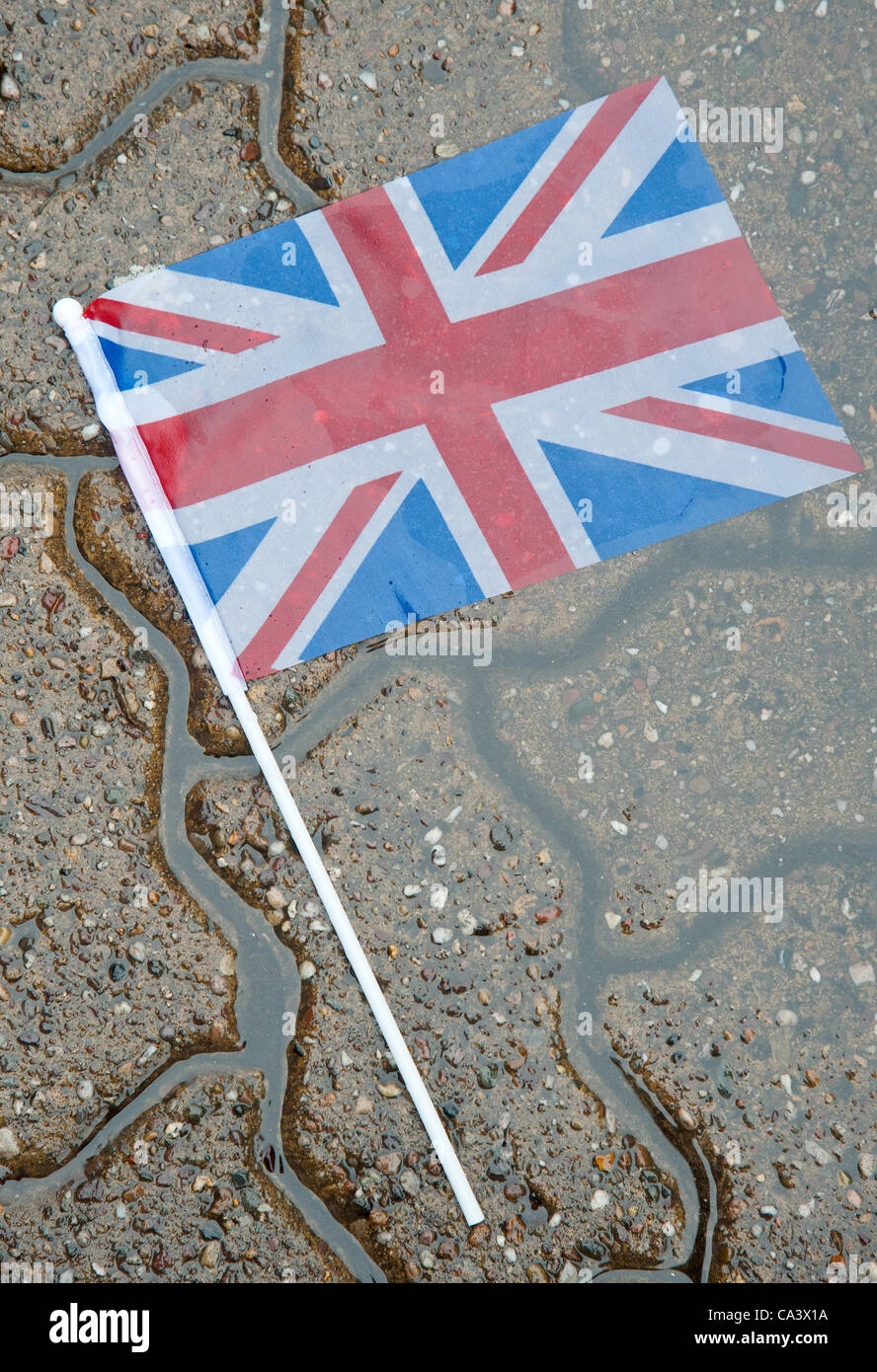 Jubilee Celebrations, Redditch , Worcestershire. Wet weather hit ...
