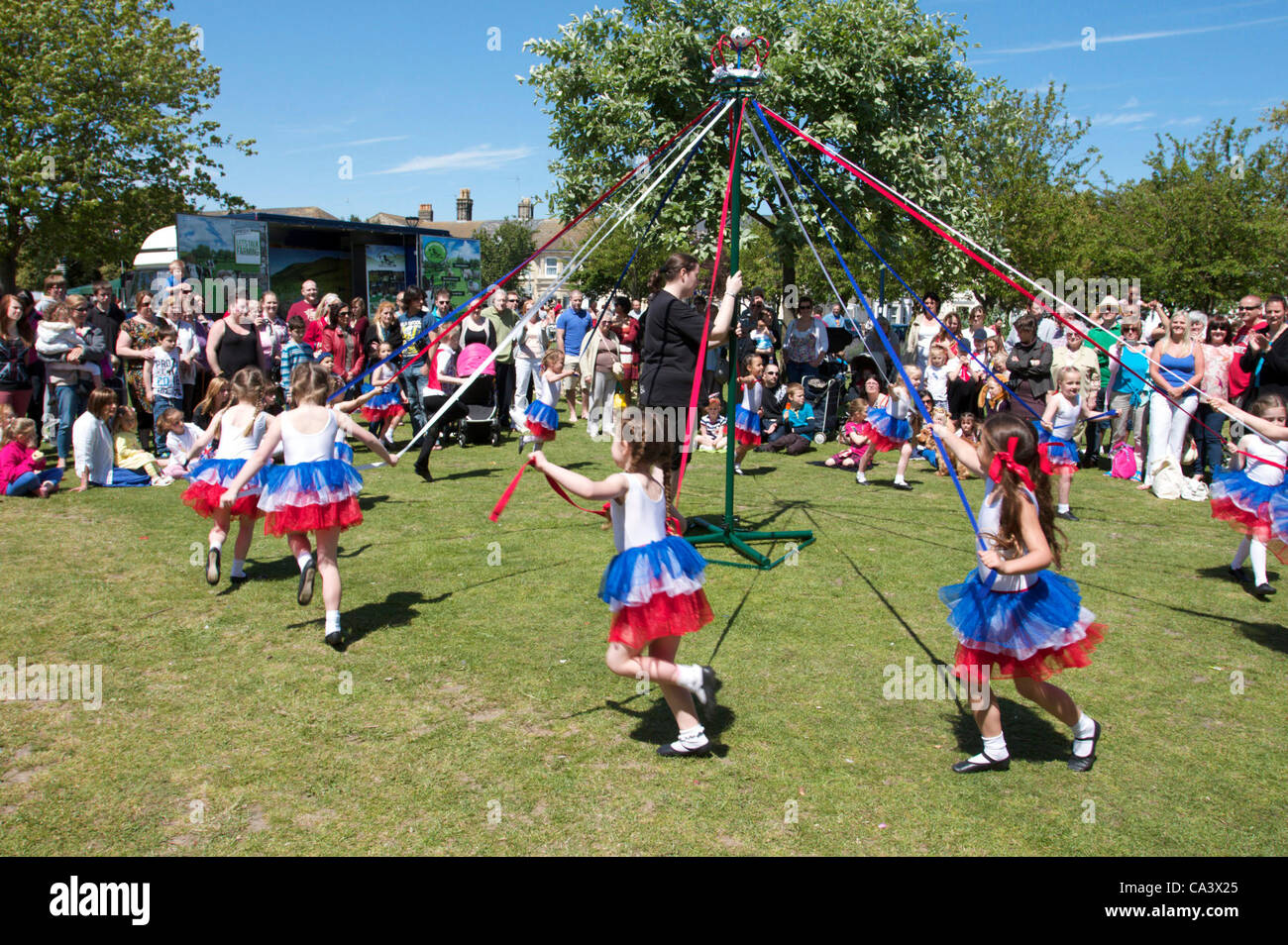 Maypole dancing St. Georages park, colourful dresses by great yarmouth ...