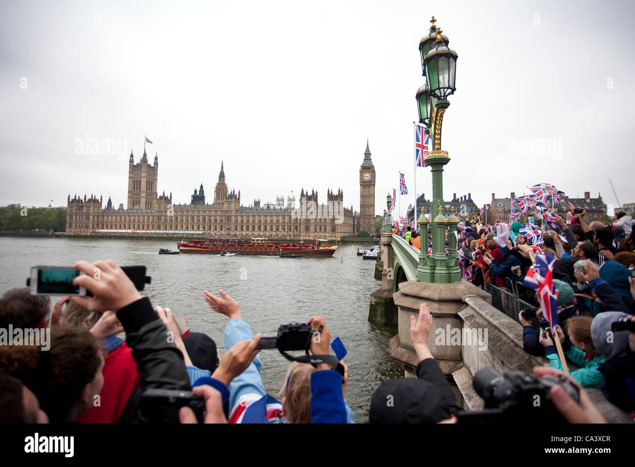 Royal jubilee pageant hi-res stock photography and images - Alamy