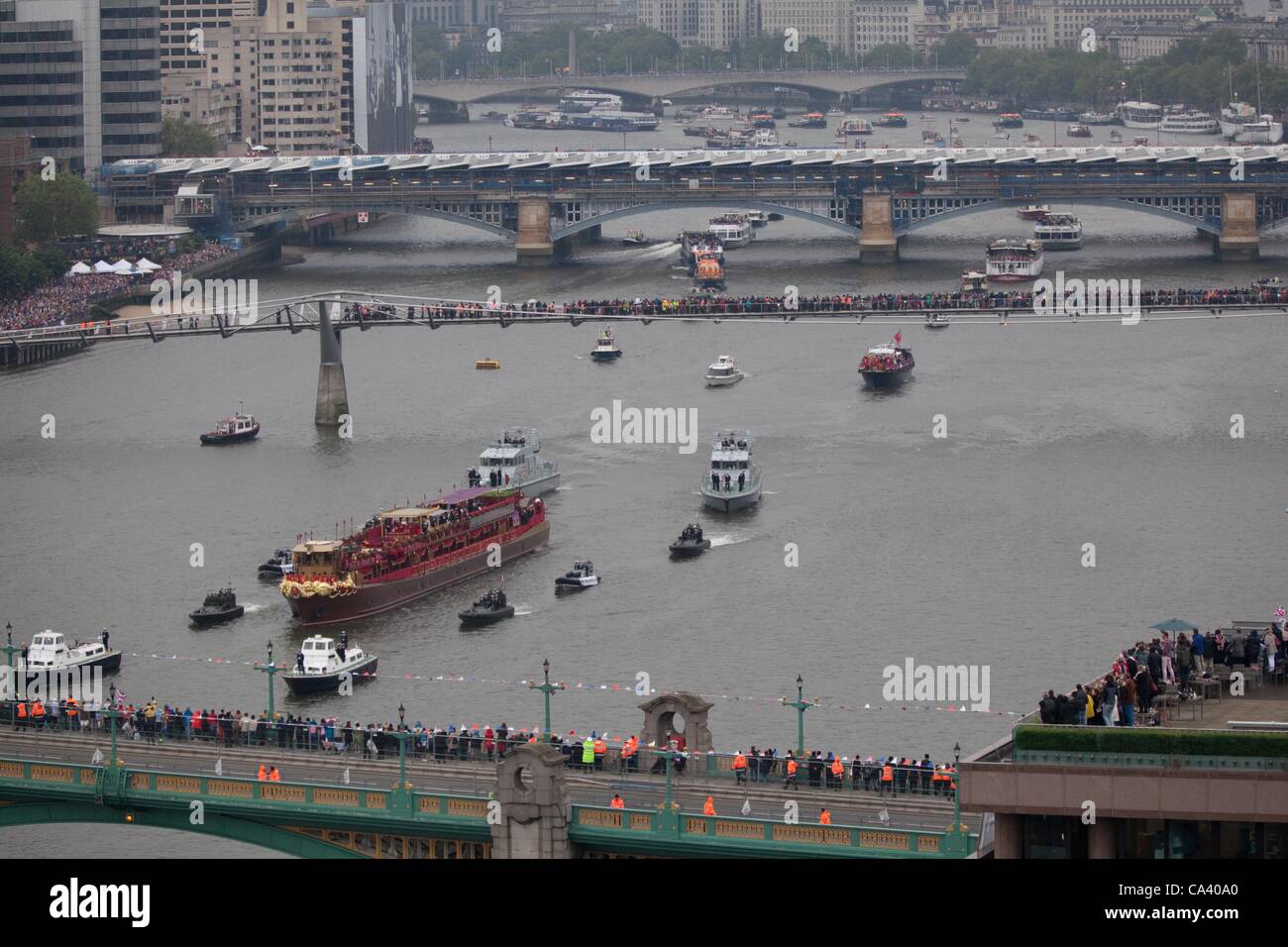 Royal River Pageant High Resolution Stock Photography and Images - Alamy