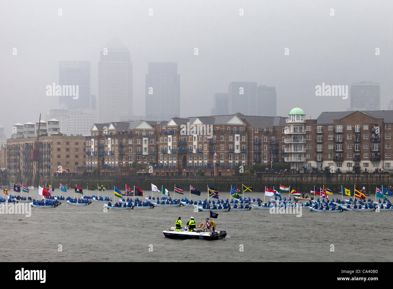 Jubilee river pageant 2012 hi-res stock photography and images - Alamy
