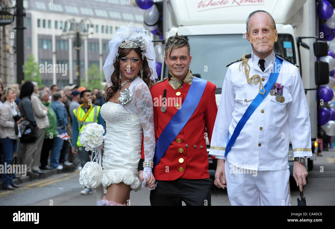 Gay men dressed as Prince William, Kate, and Prince Philip in ...