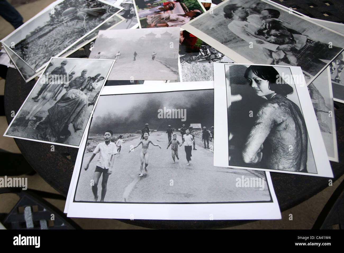 The napalm girl hi-res stock photography and images - Alamy