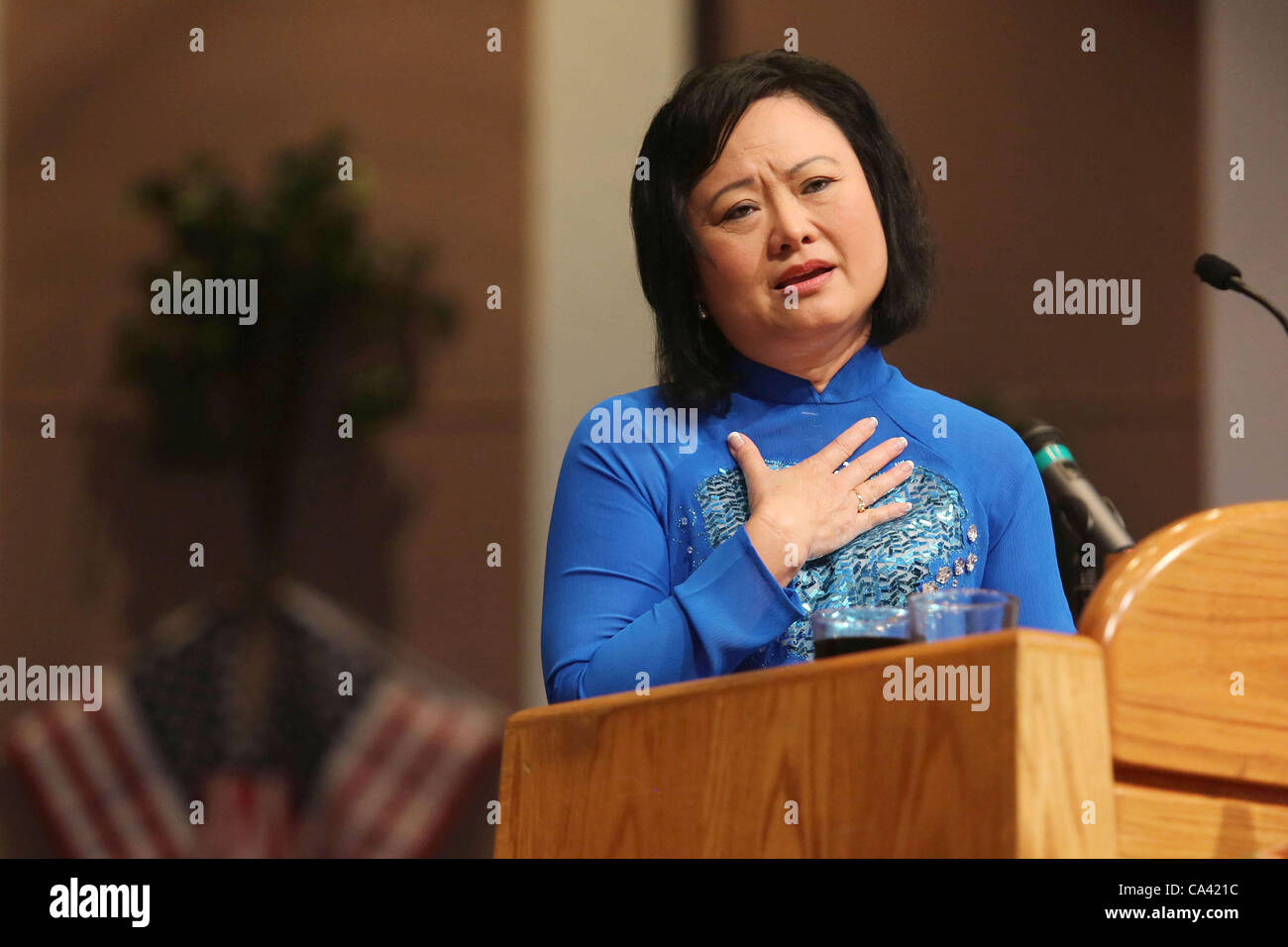 June 2, 2012 - Newport Beach, CA, USA - 'Napalm Girl' Kim Phuc, Phan ...