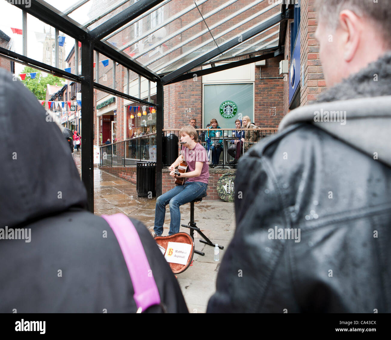 Mathew street festival hi-res stock photography and images - Alamy