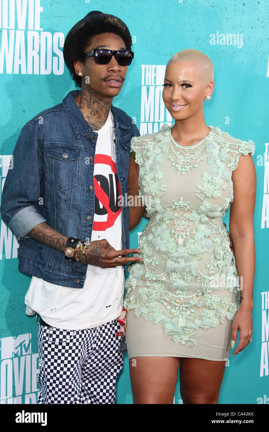 WIZ KHALIFA & AMBER ROSE THE MTV MOVIE AWARDS 2012. ARRIVALS LOS ...