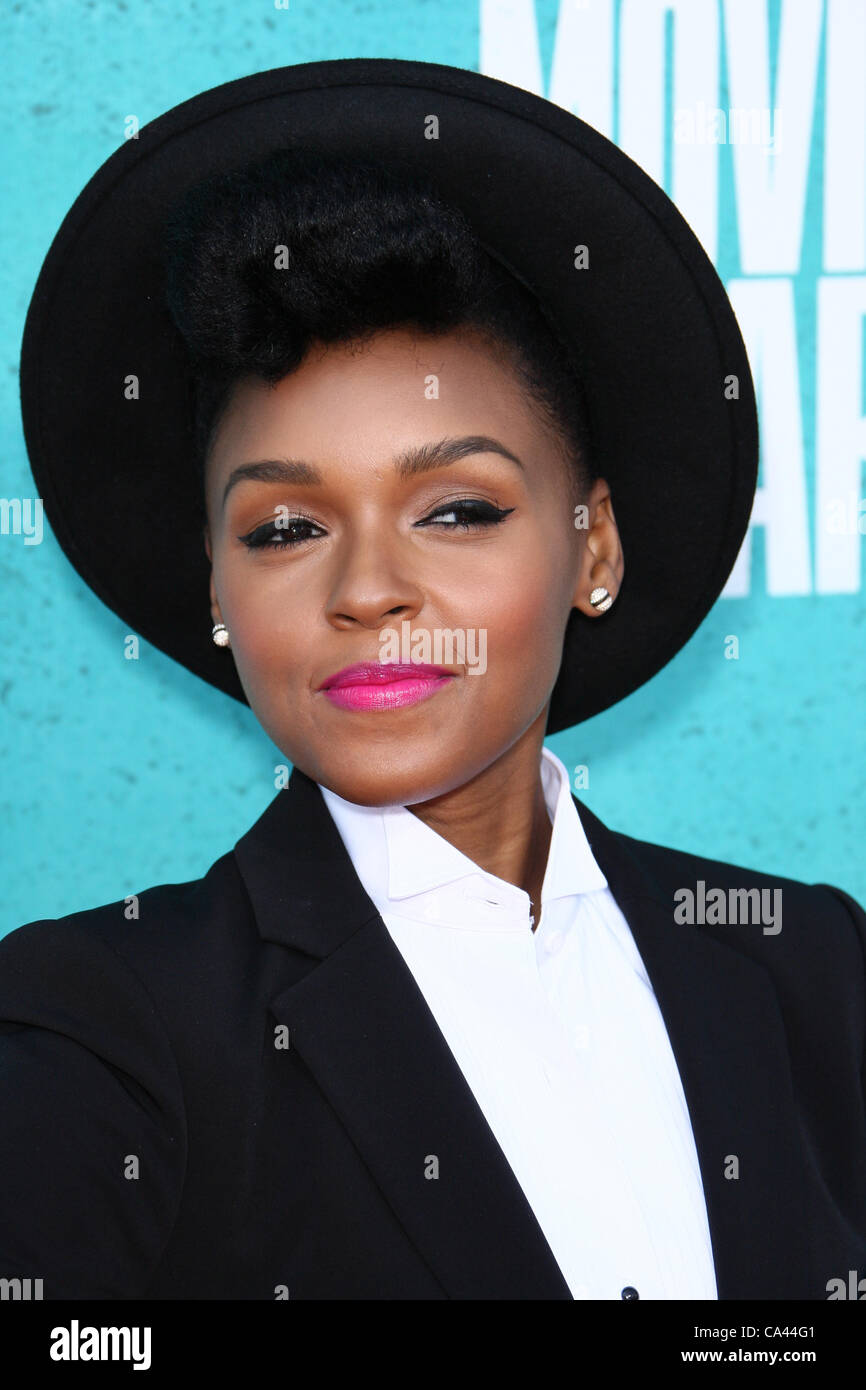 Singer janelle monae hi-res stock photography and images - Alamy