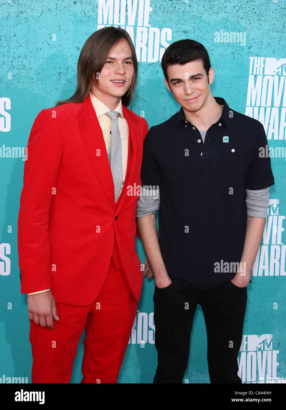MARK L. YOUNG & JOEY POLLARI THE MTV MOVIE AWARDS 2012. ARRIVALS LOS ...