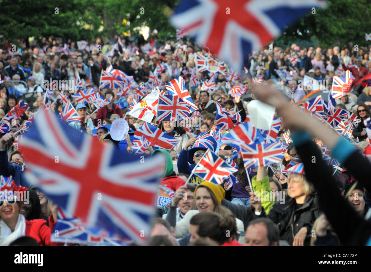 London uk union jack flags patriotic british diamond jubilee flags hi ...
