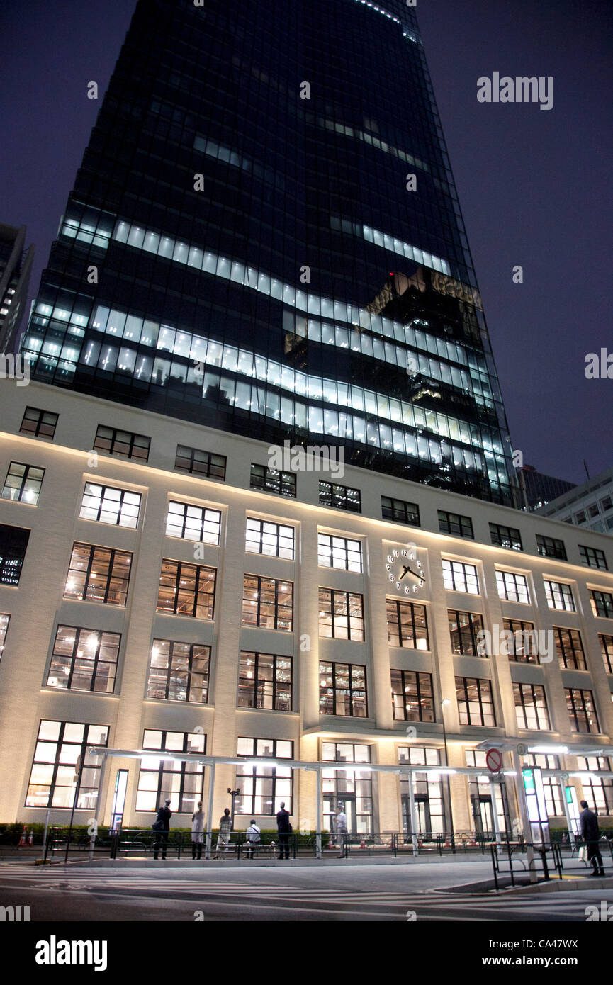 Jun 1, 2012, Tokyo, Japan - JP Tower is completed on May 31th which has ...