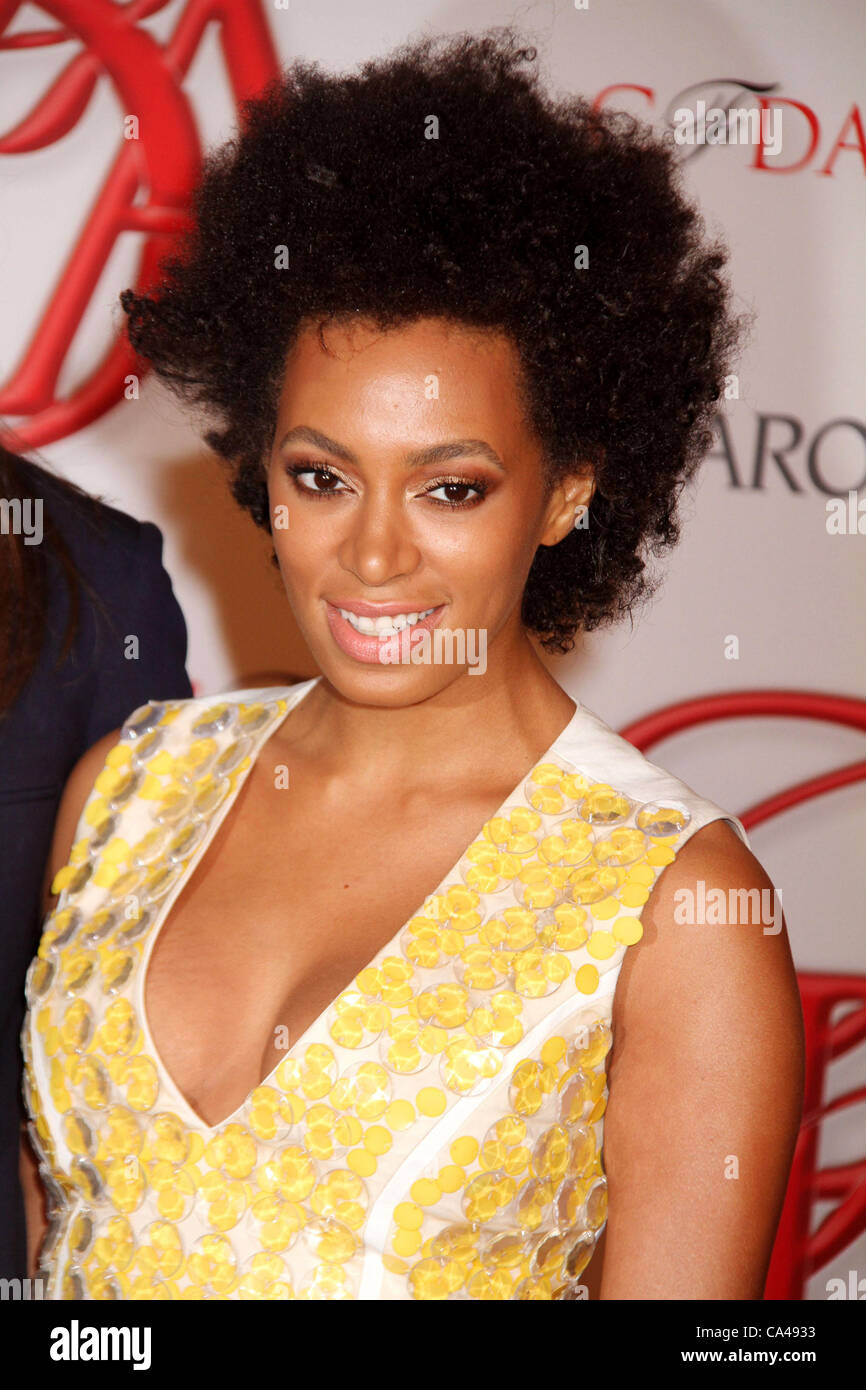 Solange knowles singer hi-res stock photography and images - Alamy
