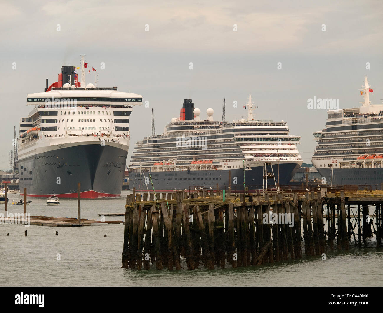 The three 'Queens' Queen Mary 2, Queen Victoria & Queen Elizabeth of ...