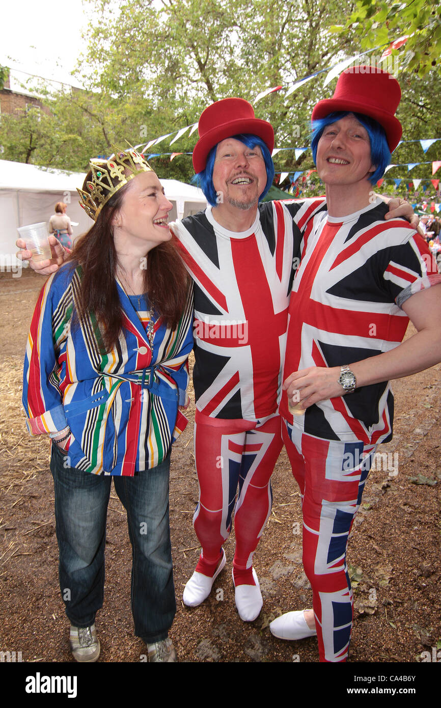 Over 500 people enjoying the Bank Holiday Street Party celebrating the ...