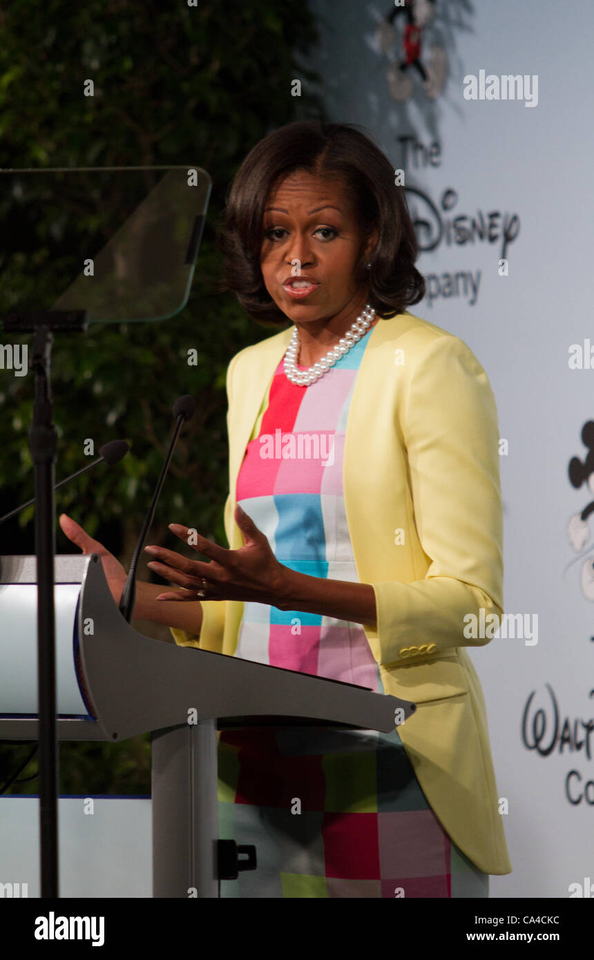 Michelle obama childhood hi-res stock photography and images - Alamy