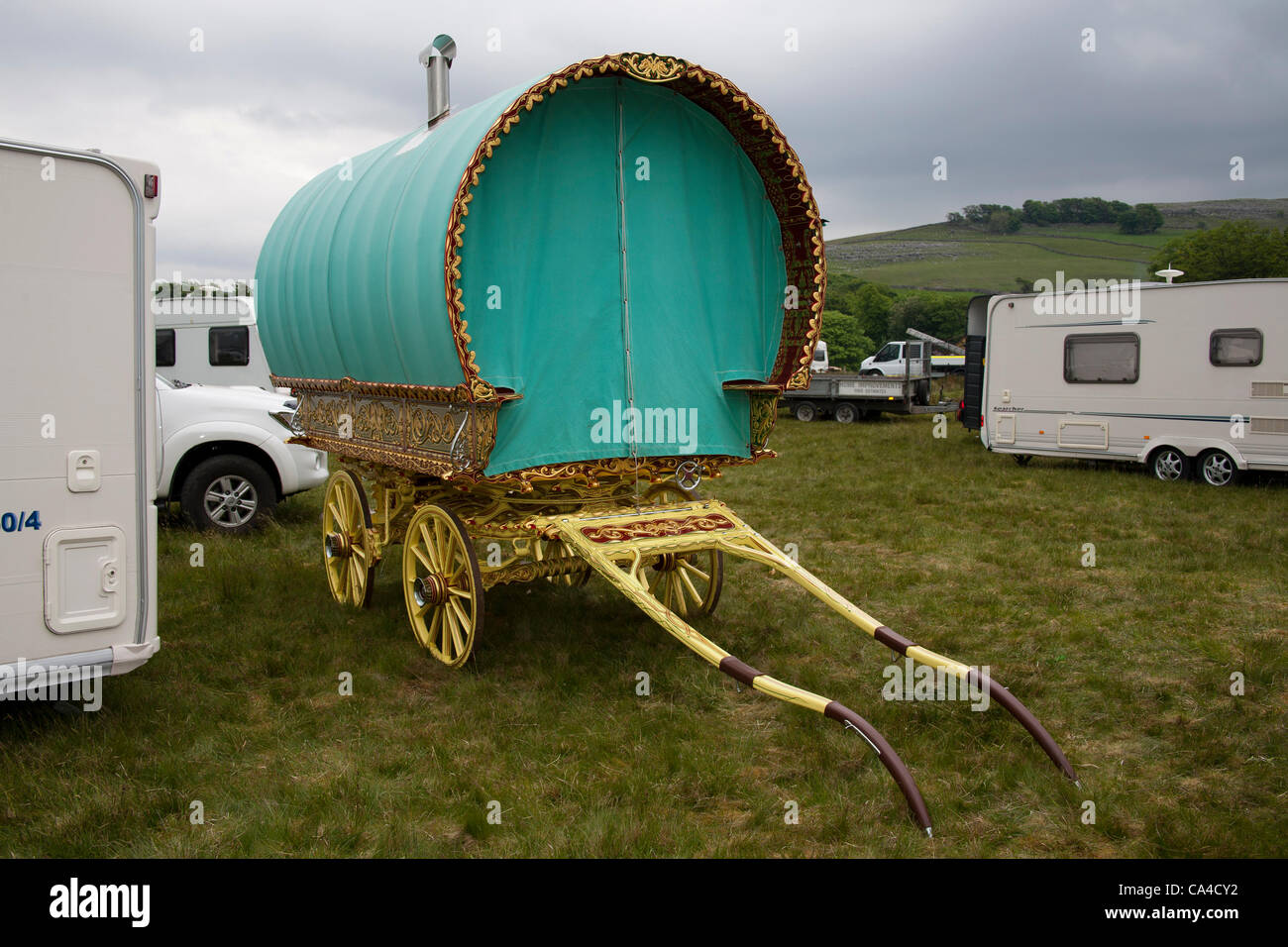 Tuesday 5th June 2012 Open Lot Bow Top Wagon En Route To Fell End Sedbergh A Traveller