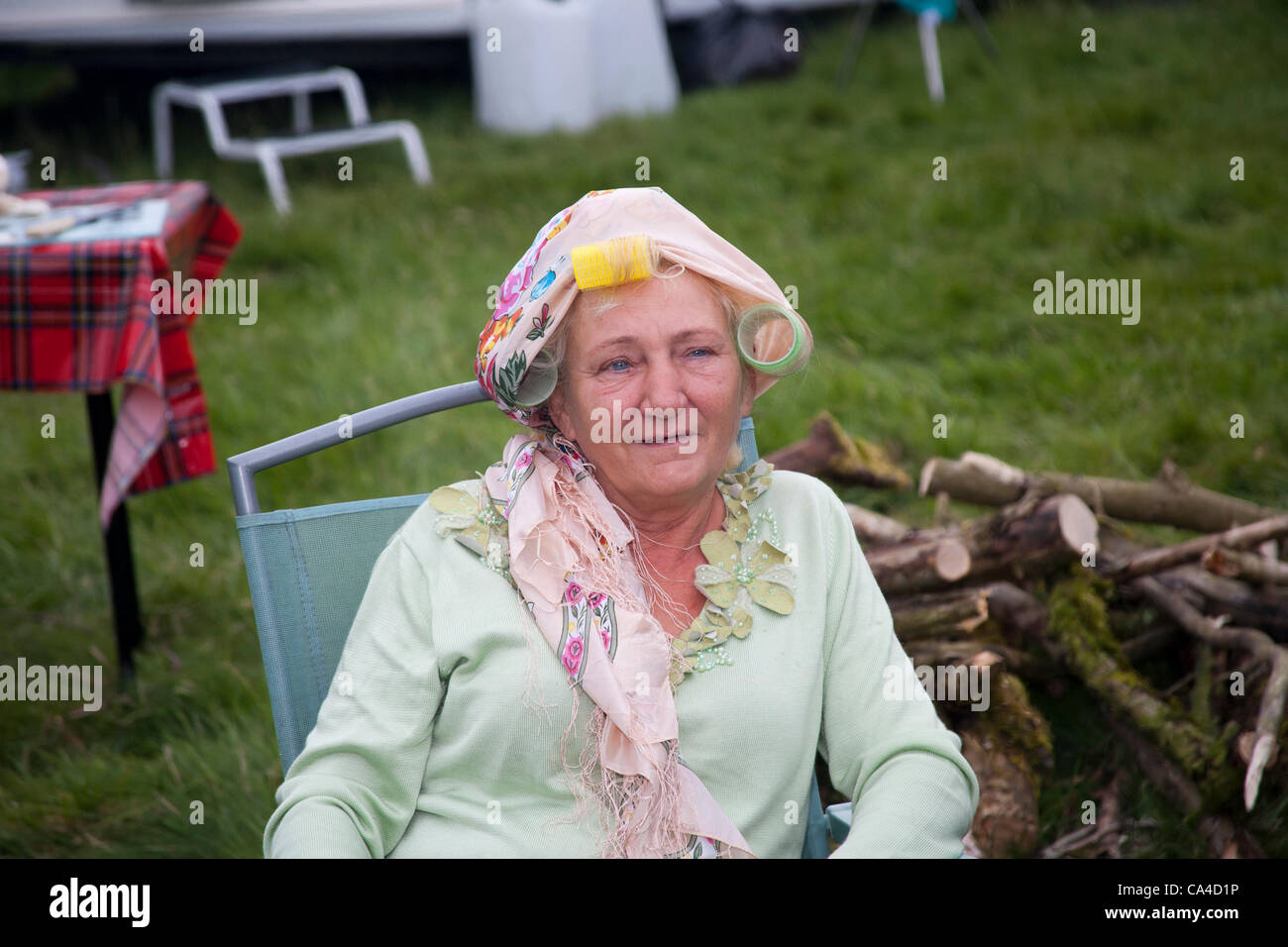 Tuesday 5th June, 2012: Sybil Boswell in curlers , on en-route to Fell ...