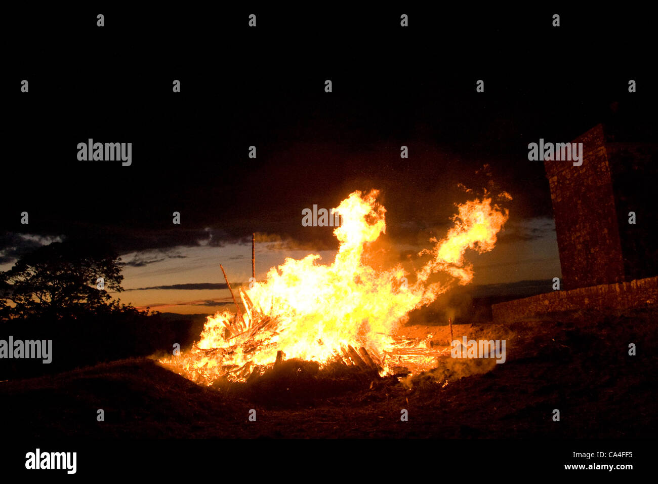 Jubilee beacon fire bonfire hi-res stock photography and images - Alamy