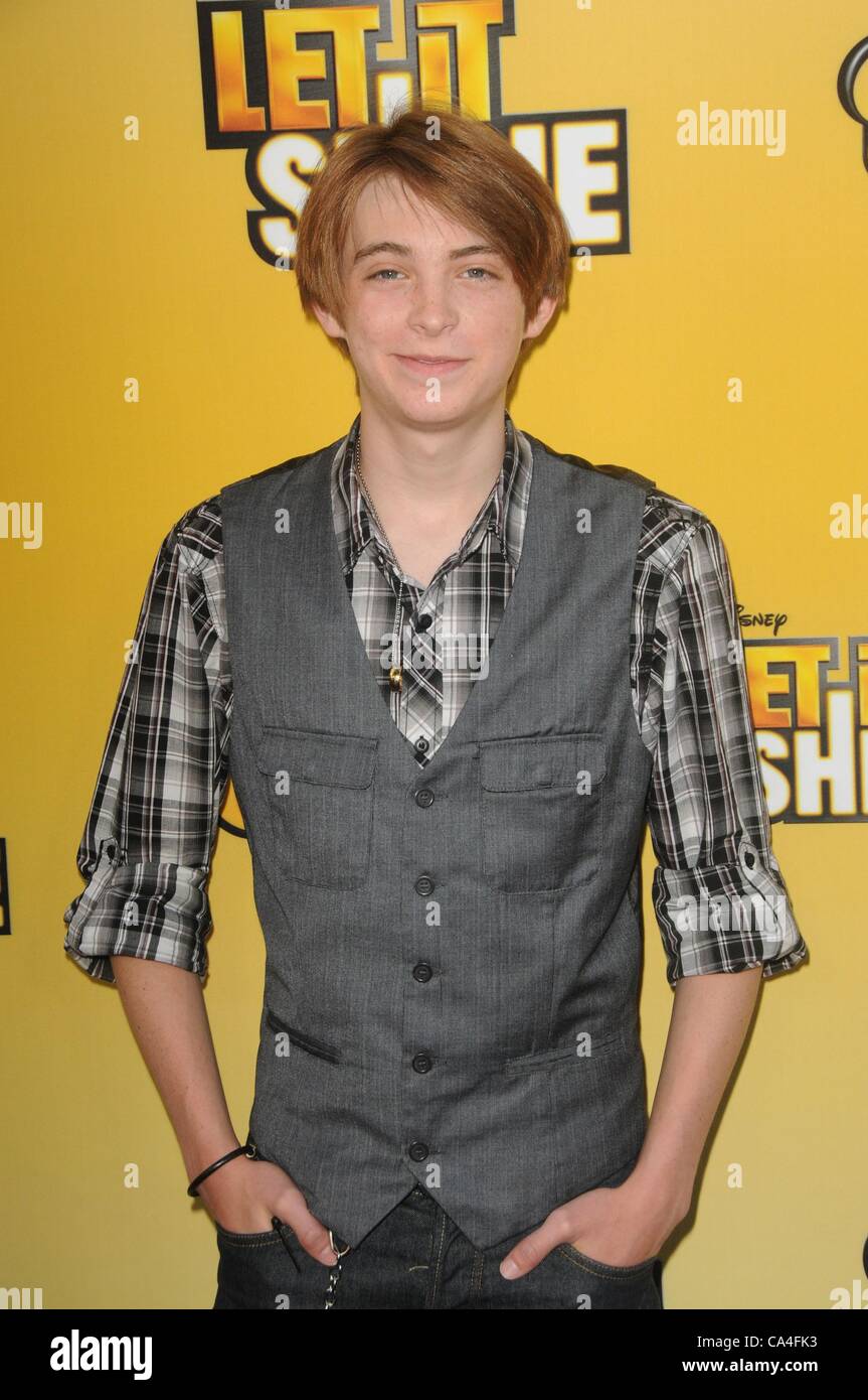 Dylan snyder hi-res stock photography and images - Alamy