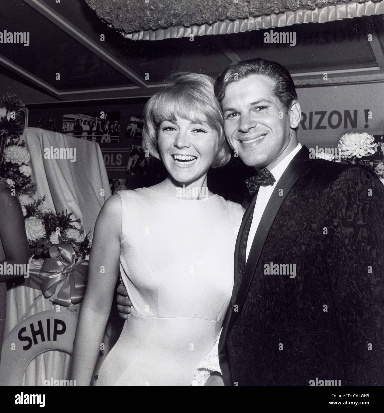 LINDA FOSTER Dick Kallman.Ship premiere.Supplied by Photos inc.(Credit ...