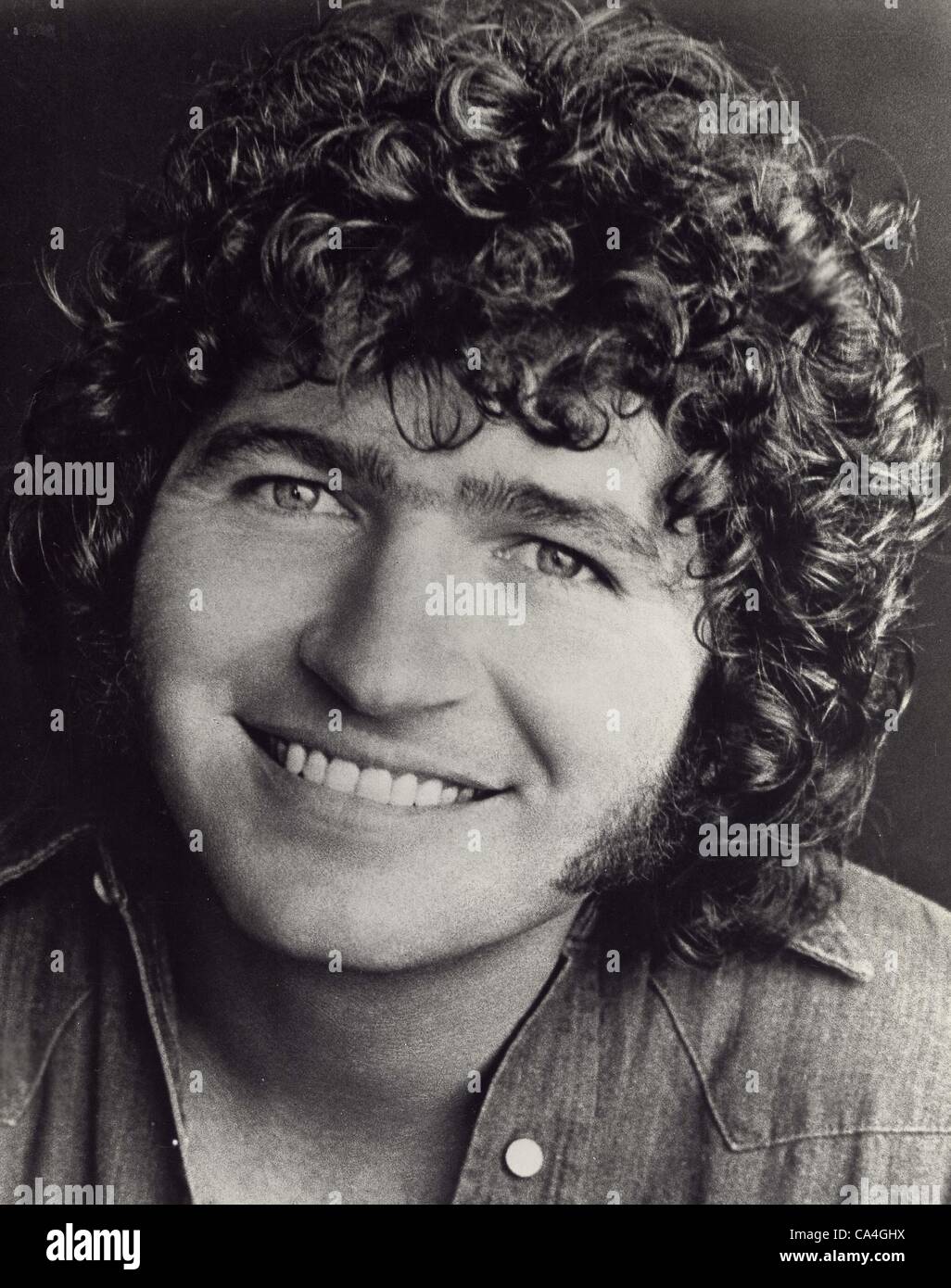 MAC DAVIS.Supplied by Photos inc.(Credit Image: Â© Supplied By Globe ...