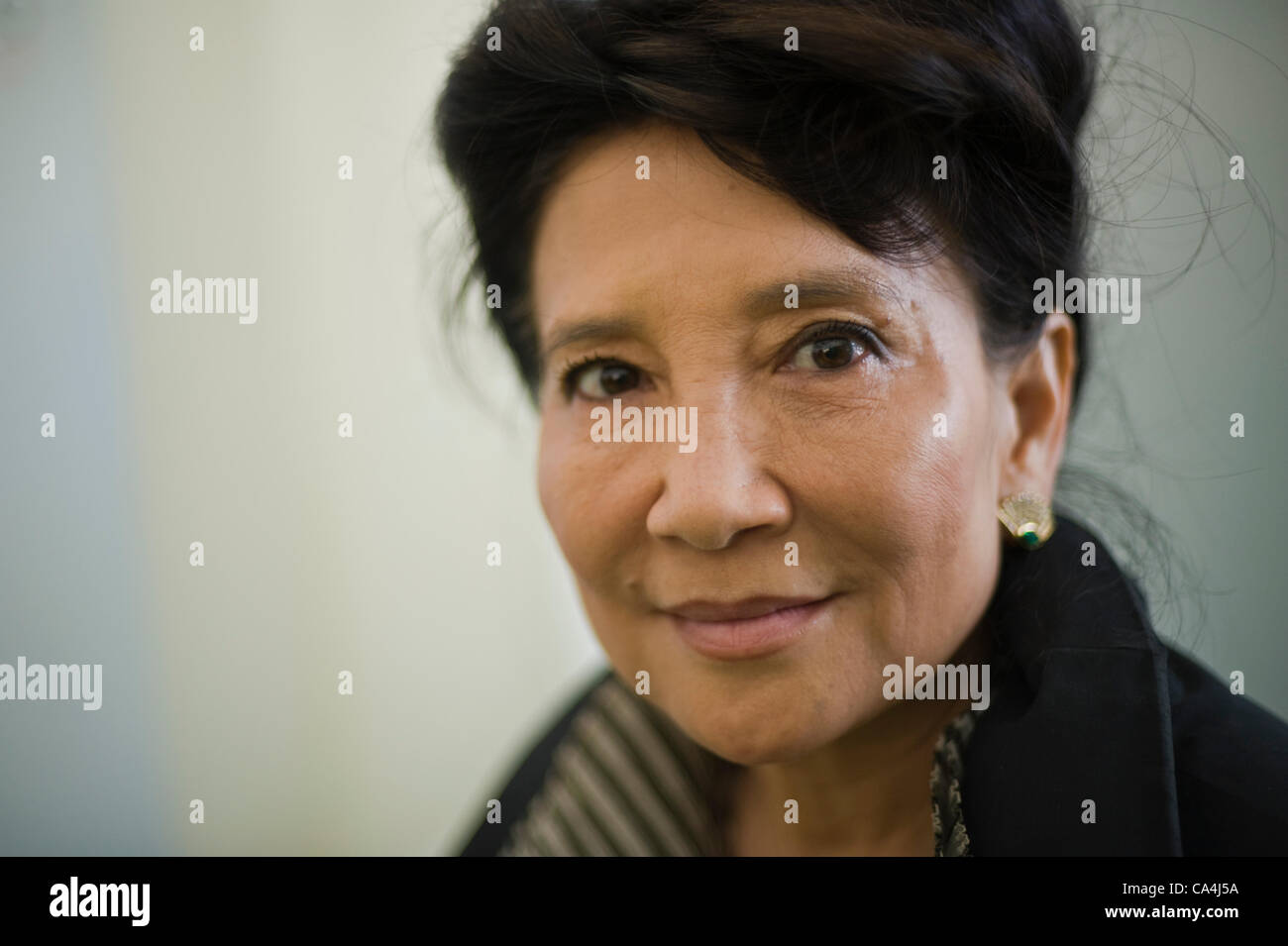 Famous chinese writer hi-res stock photography and images - Alamy