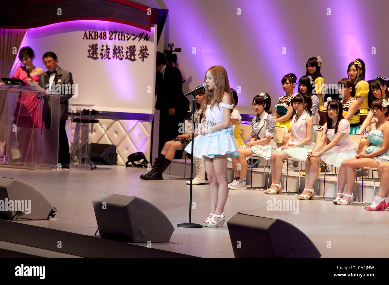 Japanese girls pop group akb48 hi-res stock photography and images - Alamy
